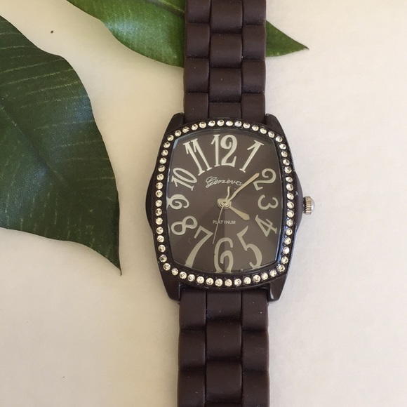 Geneva Platinum | Accessories | Raised Beveled Face Watch | Poshmark